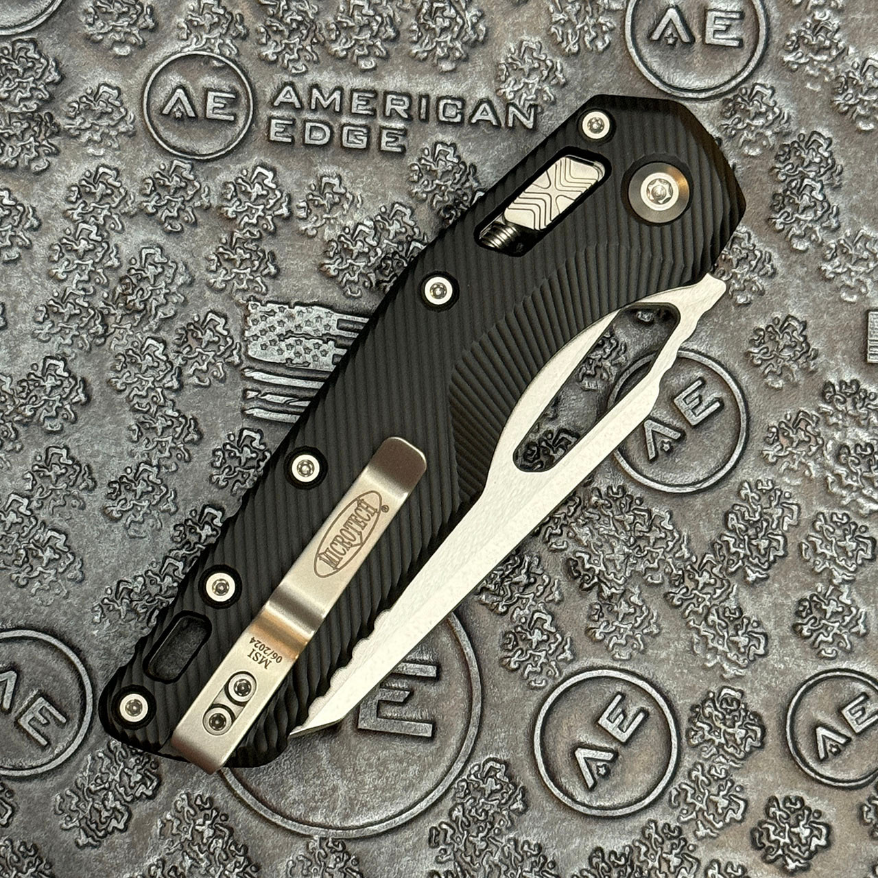 Microtech Msi Ram Lok Fluted Black Aluminum Handle Stonewash Serrated