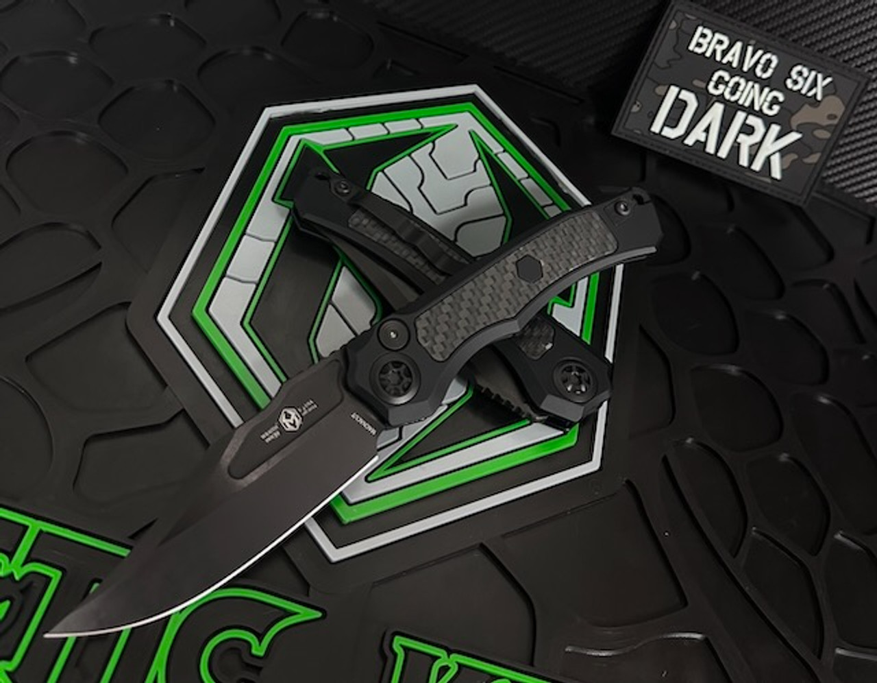 Heretic Knives Wraith V4 Auto Bowie Wraith Black Handle Glow Carbon