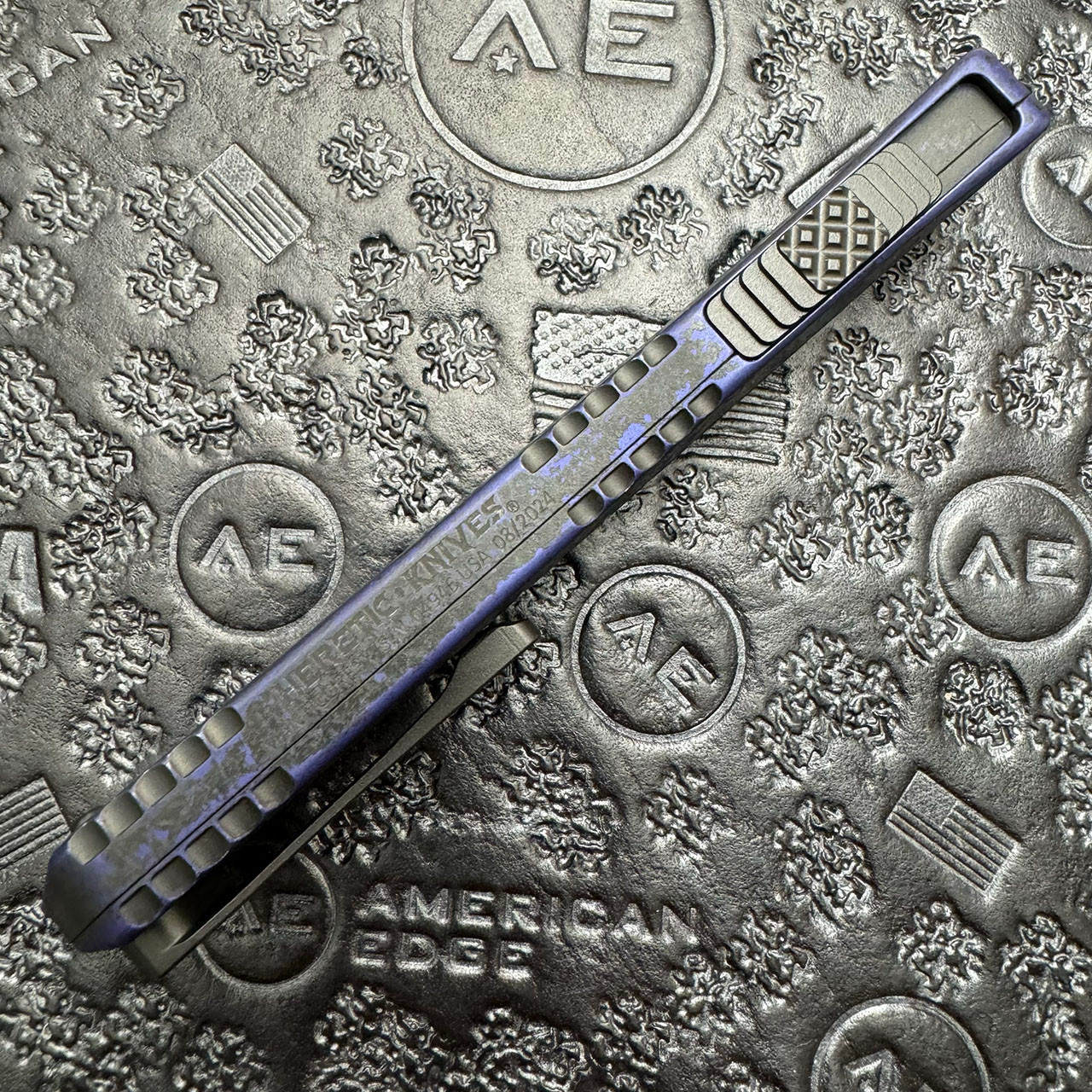 Heretic Knives Manticore X Bowie Breakthrough Purple Frag Handle Dlc