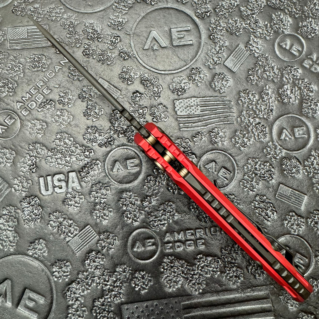 Microtech LUDT T/E Gen III Red Full Serrated 1136-3RD | American Edge ...
