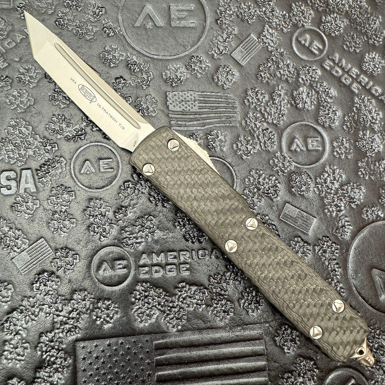 Microtech Ultratech T/E Carbon Fiber Top Satin Standard Signature ...