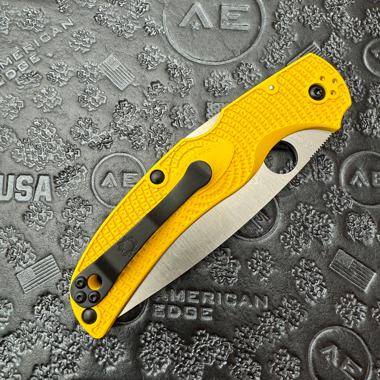 Spyderco Native Chief Lightweight Salt Lock Back Yellow Handle Satin ...