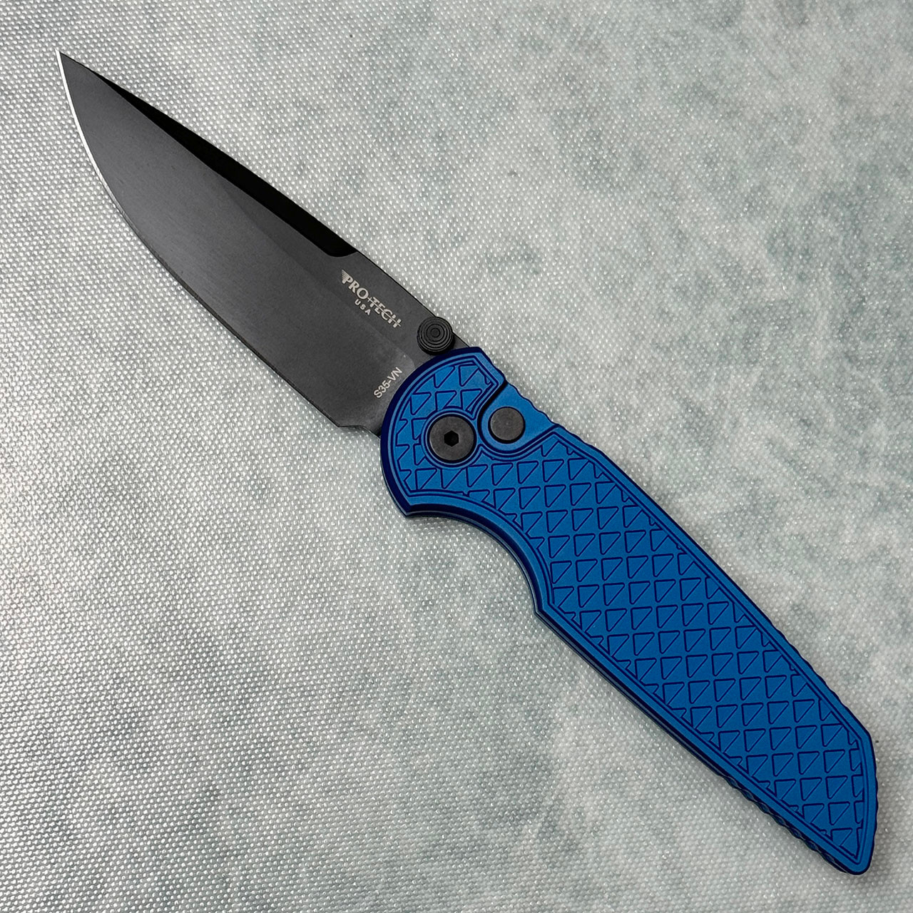Pro Tech Tr 3 Integrity Button Lock Relic Textured Blue Handle Dlc