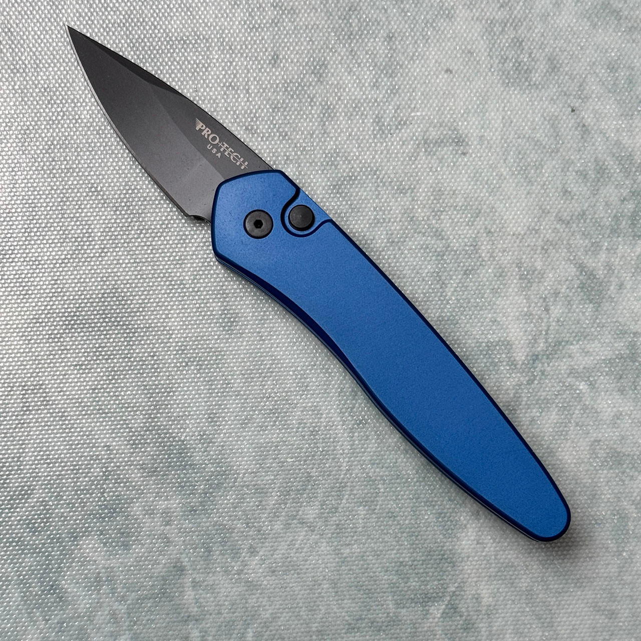 Pro-Tech Half Breed Auto Solid Blue Handle DLC Blade 3607-BLUE ...