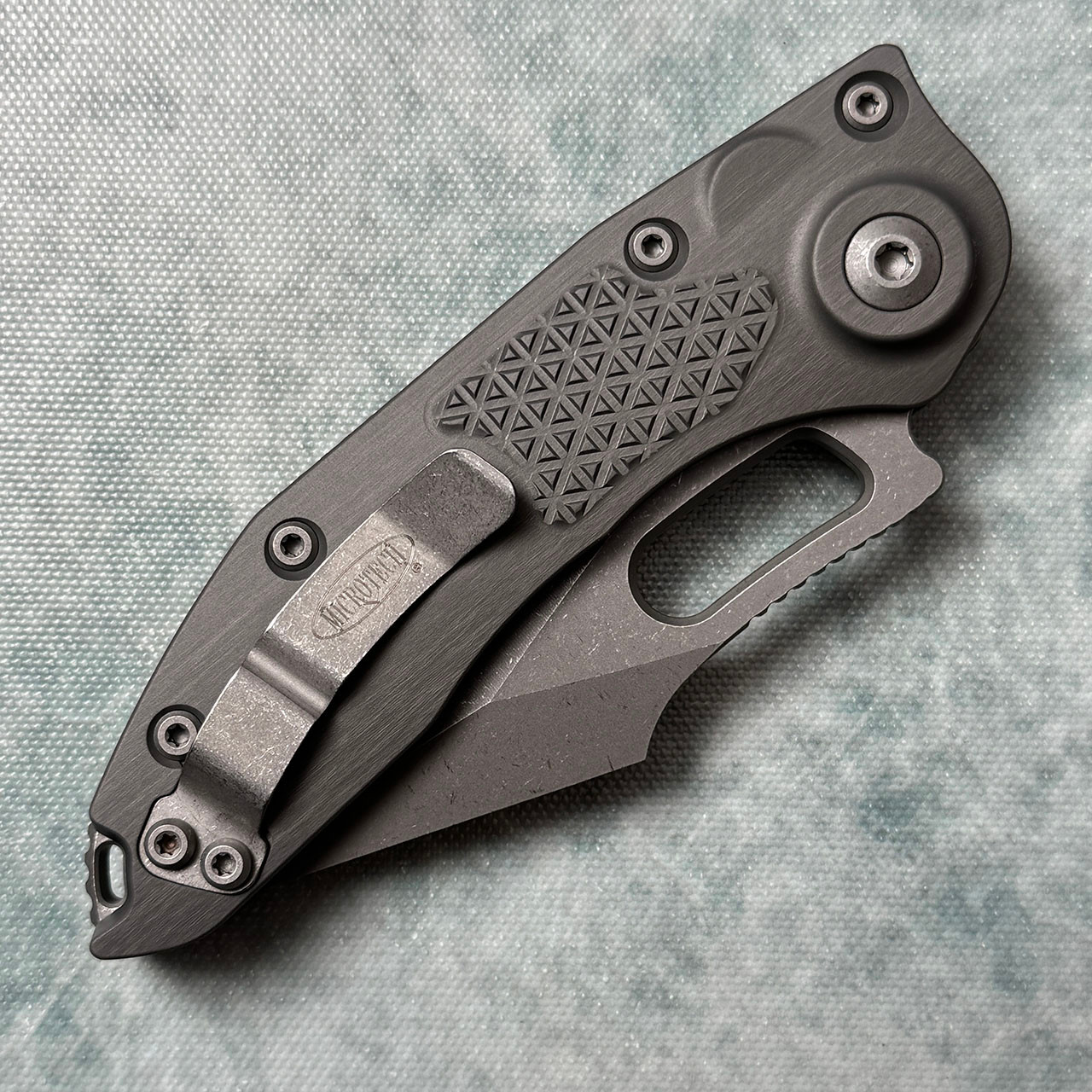 Microtech Borka Stitch Auto S/E Natural Clear Handle Apocalyptic Full ...
