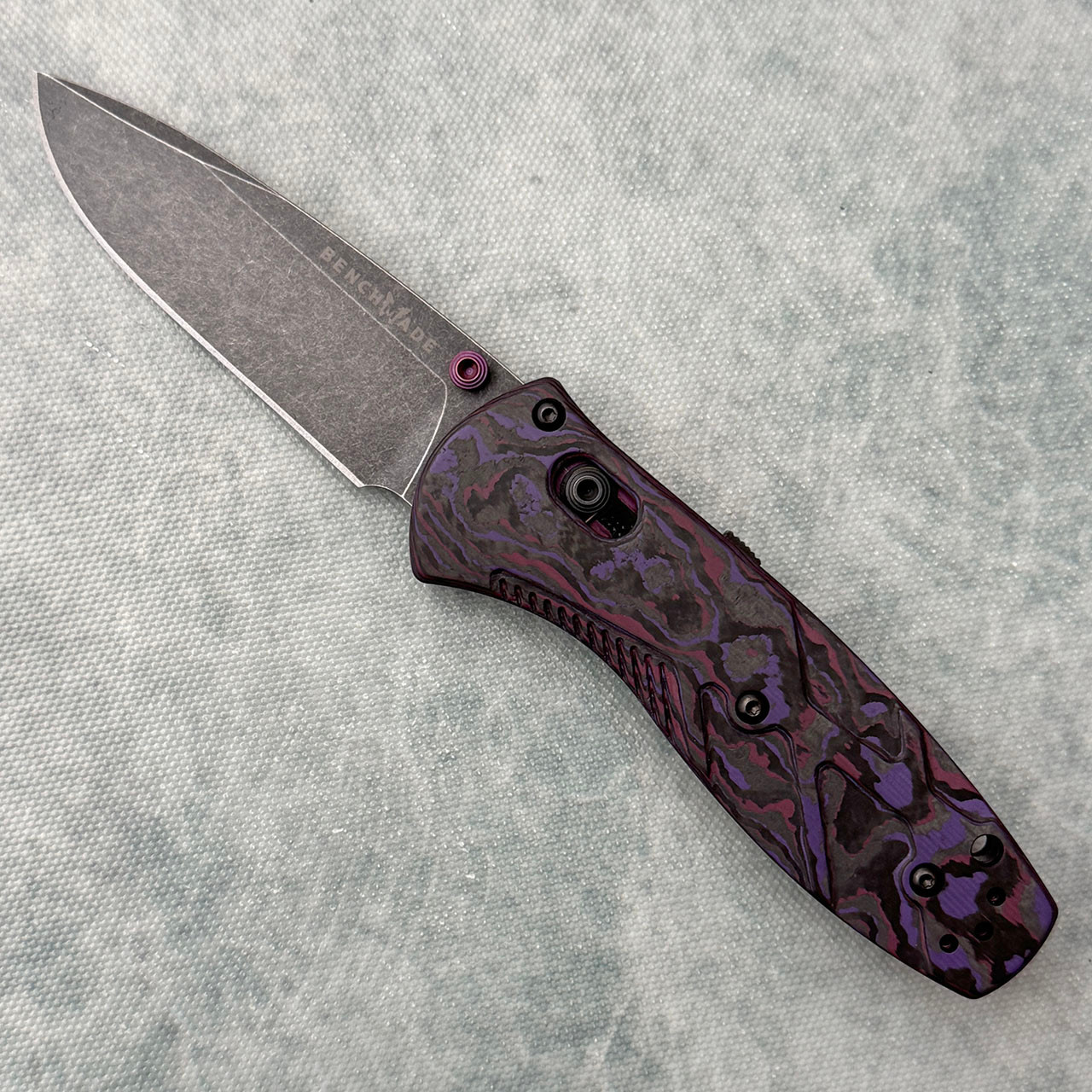 Benchmade Mini Barrage Axis Lock Assisted Purple Haze Fat Carbon ...
