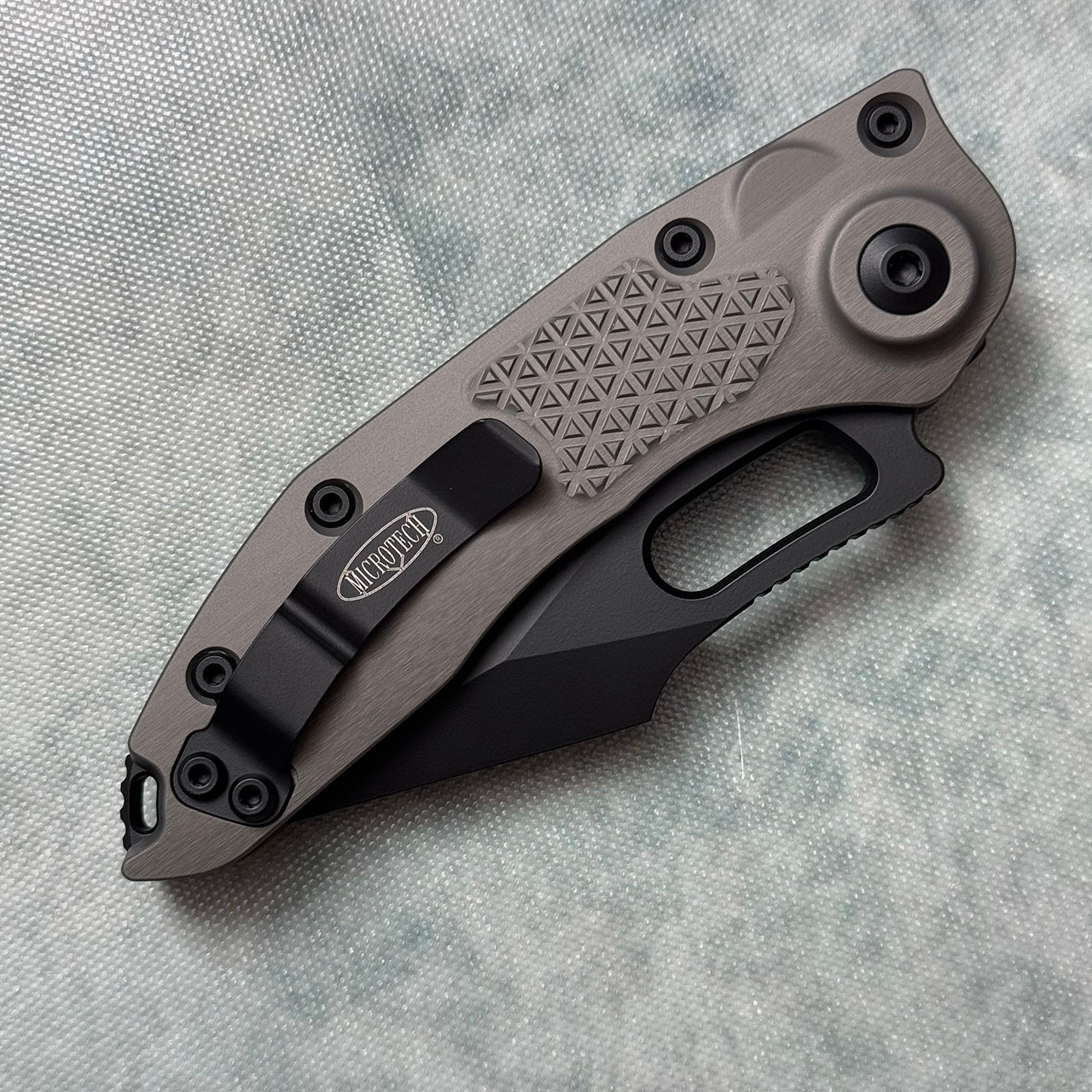 Microtech Borka Stitch Auto S/E Natural Clear Standard Signature Series ...