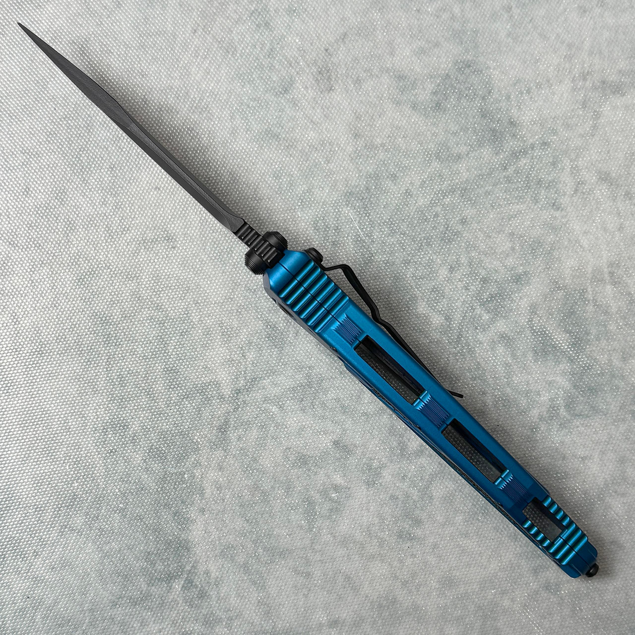 Microtech Socom Elite Manual S/E Blue Standard 160-1BL | American Edge ...
