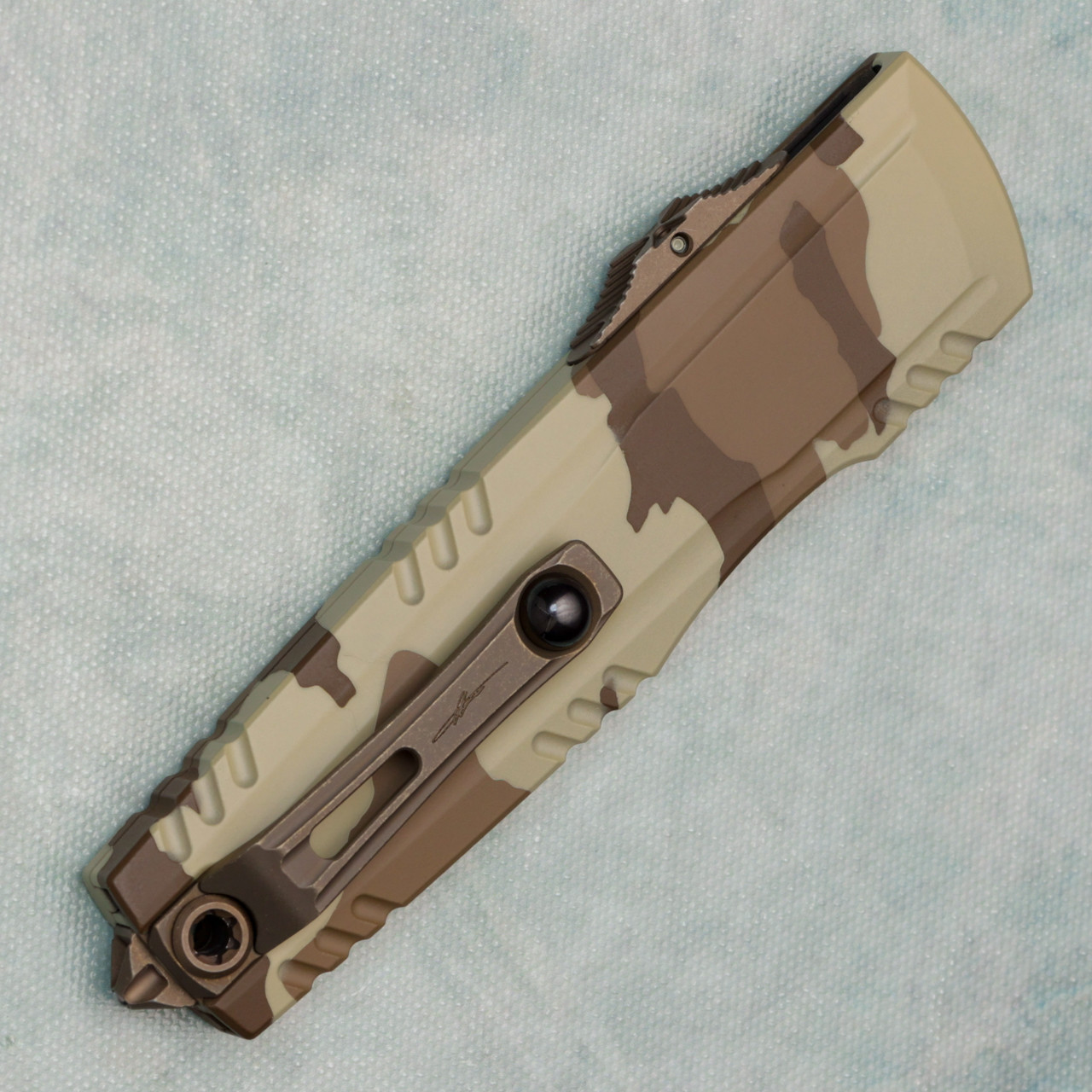 Microtech Luminary ZBP Desert Camo Full Serrated Signature Series 1270 ...