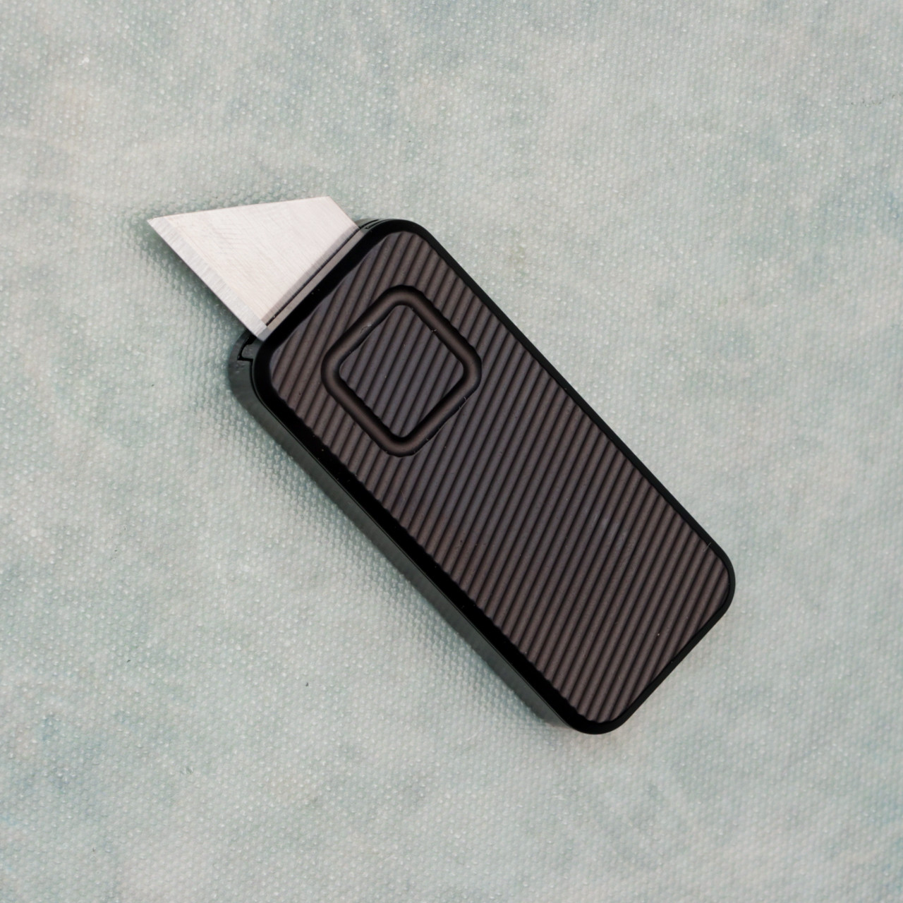 Rivery Manufacturing Zero Magnetic Utility OTF Knife File Pattern Black ...