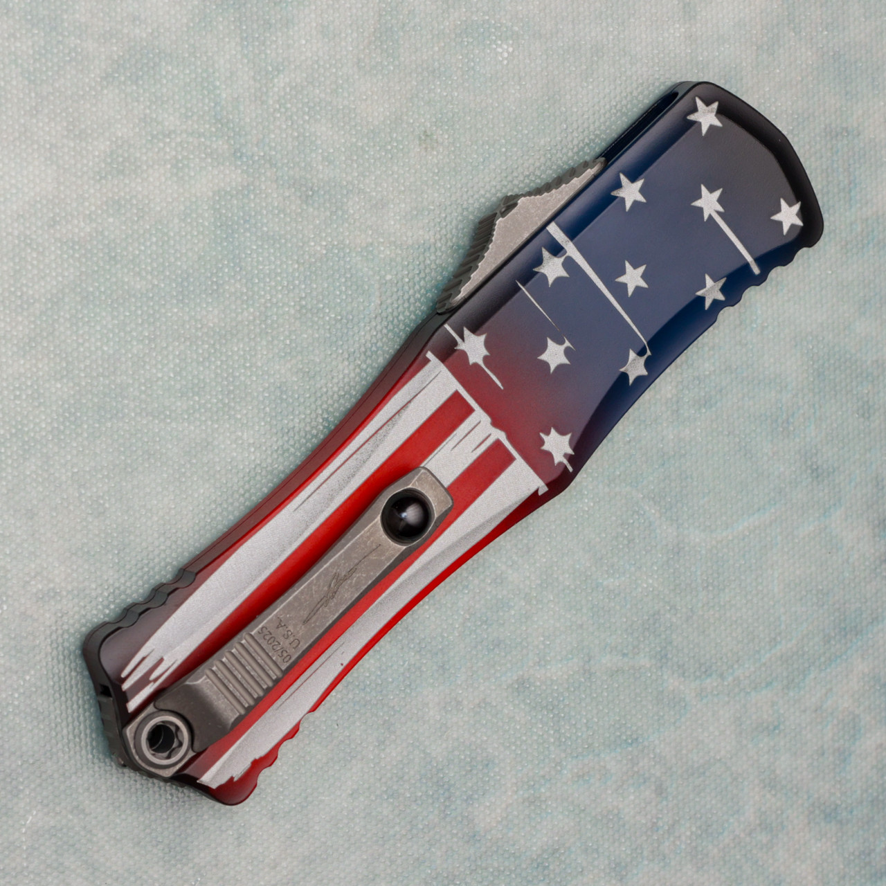 Microtech Hera II D/E Flag Apocalyptic Standard 1702-10APFLAGS ...