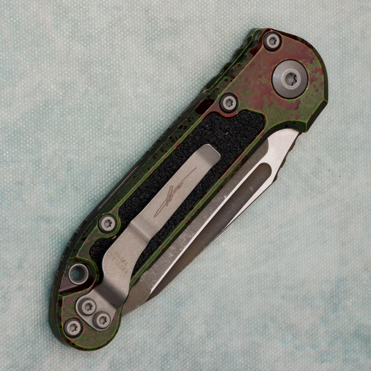 Microtech LUDT T/E Gen III Outbreak Part Serrated Signature Series 1136 ...