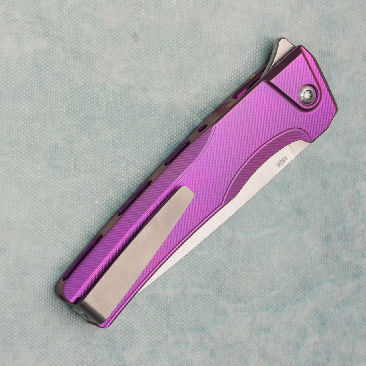 MachineWise Sonora Button Lock Flipper Diamonds Texture Pink Anodized ...