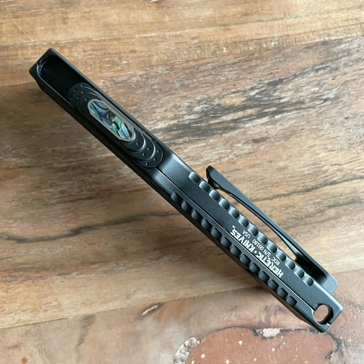 Heretic Knives Roc Curved Otf Black Handle Hand Ground Bronze Blade