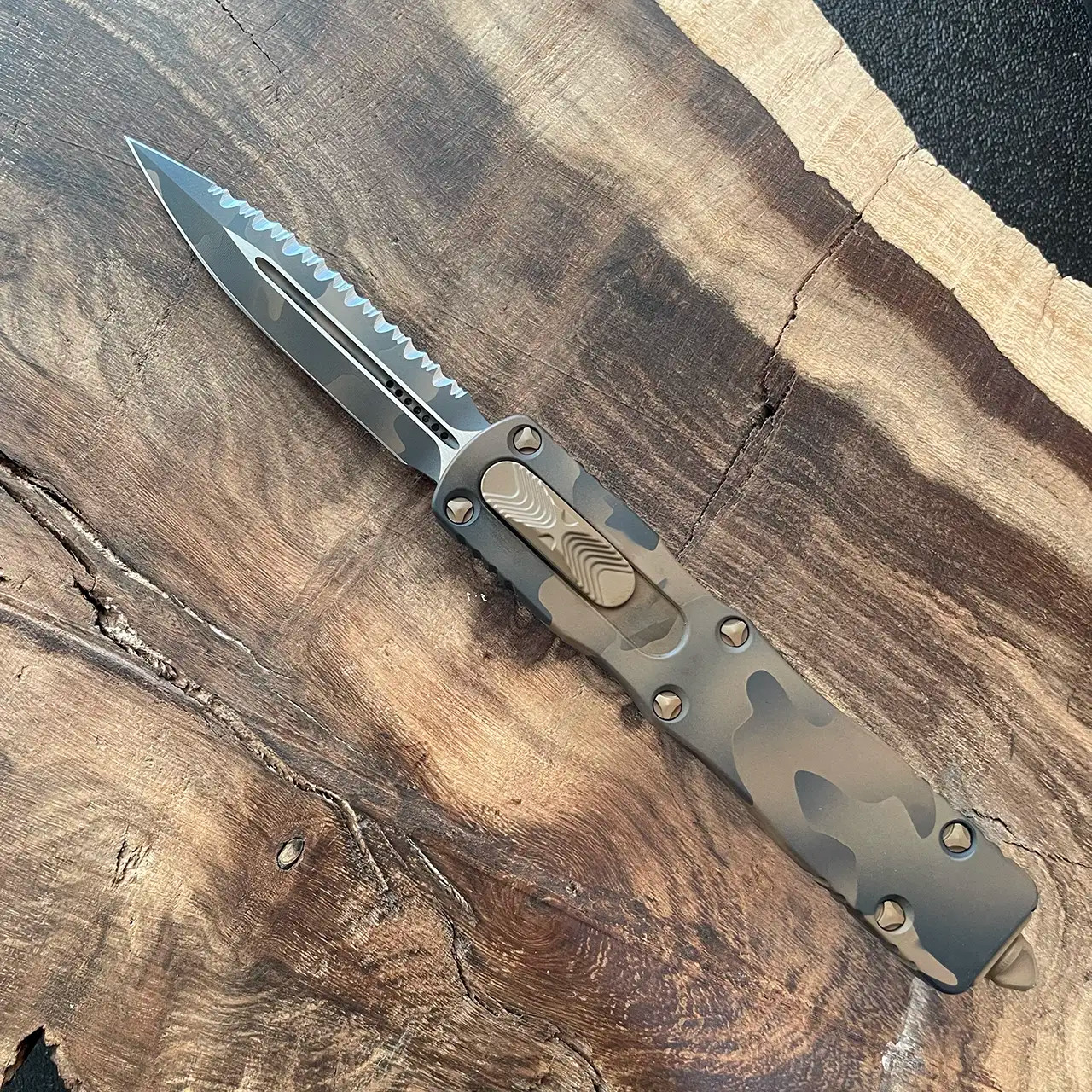 Microtech Dirac De Coyote Camo Full Serrated Signature Series 225 3ccs