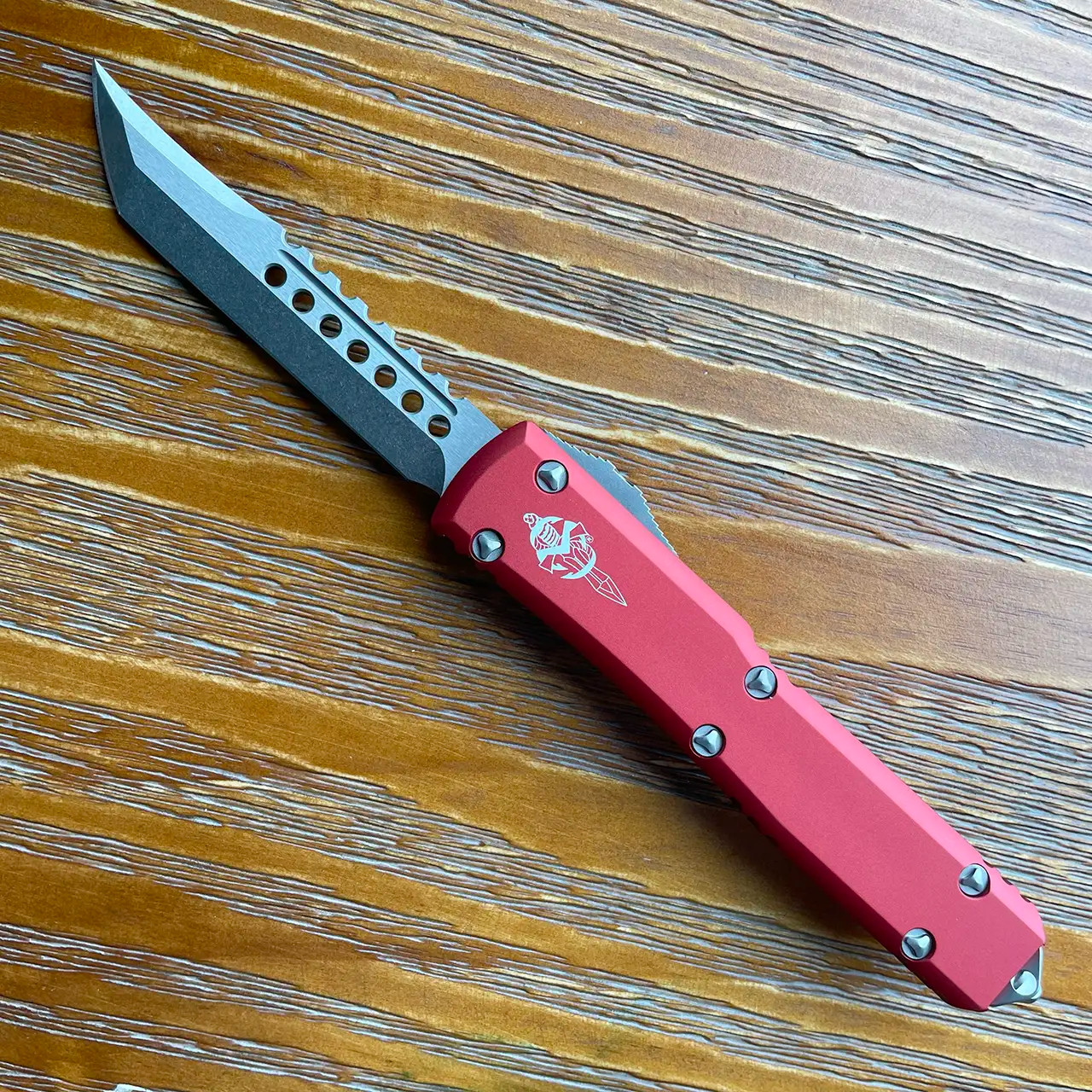 Microtech Ultratech Hellhound Red Handle Stonewash Standard Blade ...