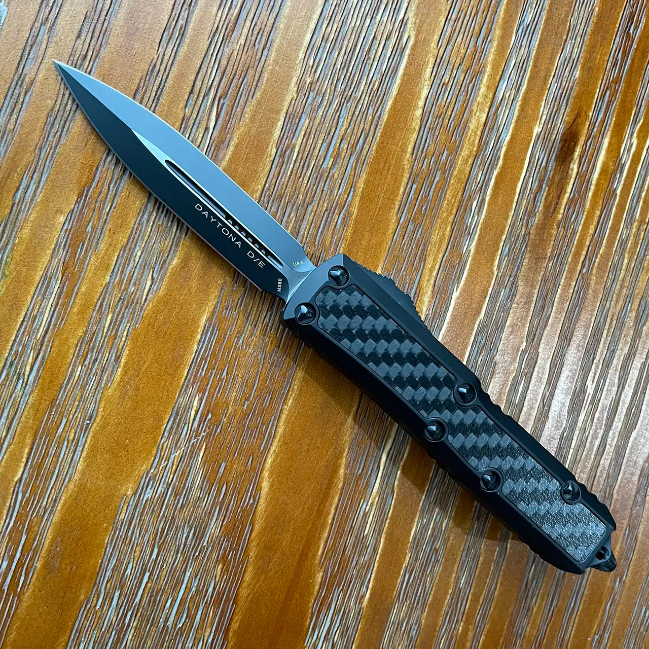 Microtech Daytona De Carbon Fiber Inlay Black Handle Tactical Standard