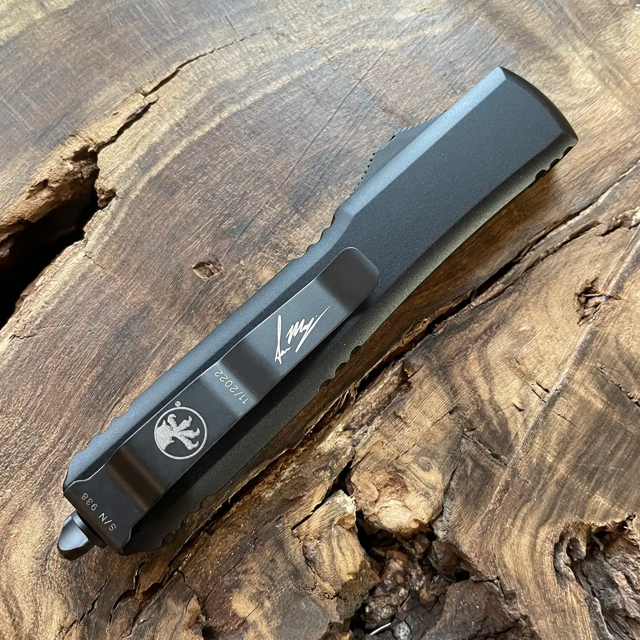 Microtech Ultratech Hellhound T/E Black Tactical Standard Signature ...