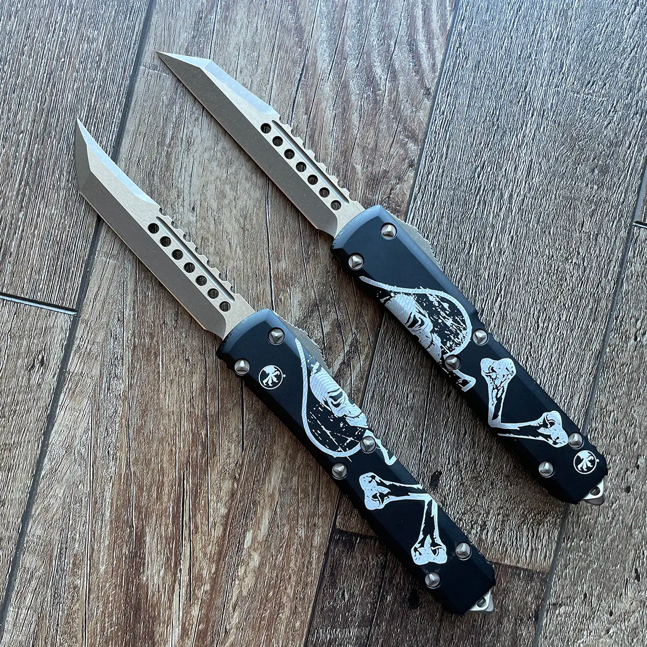 Microtech Ultratech Death Card Hellhound And Warhound Set Bronzed