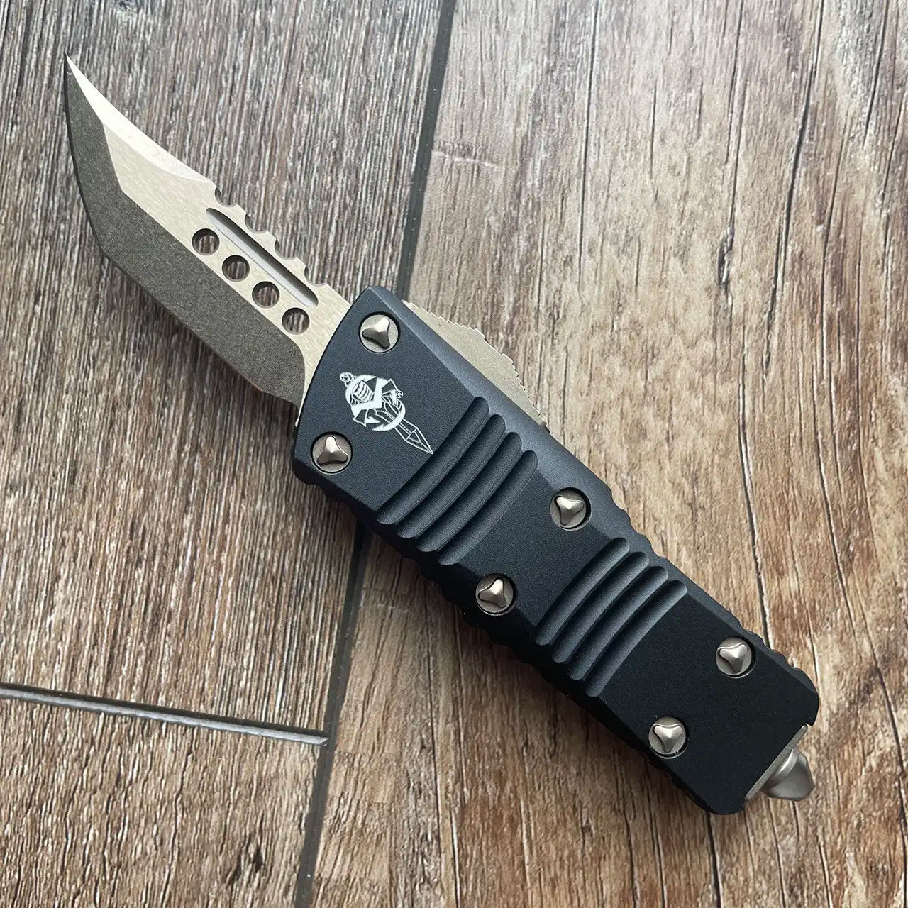 Microtech Mini Troodon Hellhound Black Bronzed Standard Signature ...
