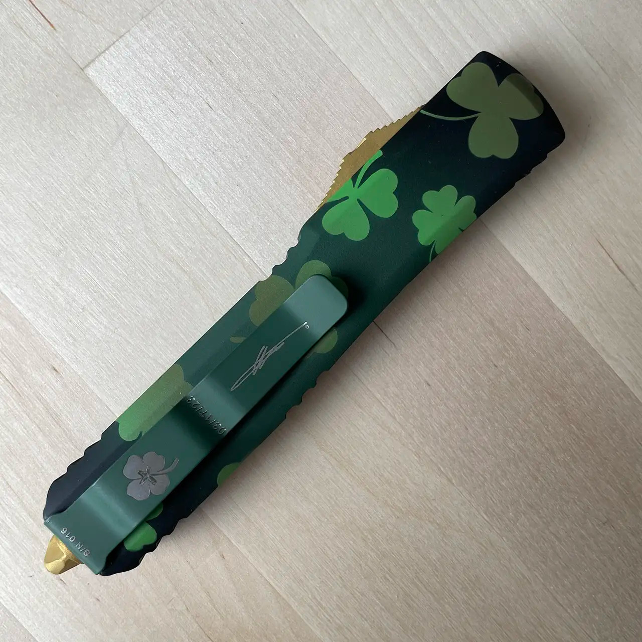 Microtech Ultratech SE SPD Green Standard Gold Hardware Signature ...