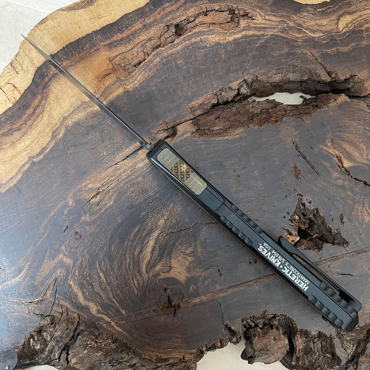 Heretic Knives Manticore X De Black W Ultem Inlays Dlc Magnacut Blade