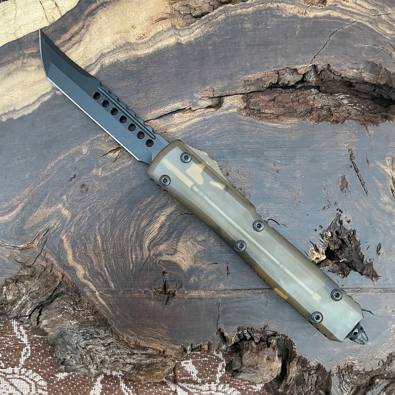 Microtech Ultratech Hellhound Ultem Top and Button DLC Magnacut ...