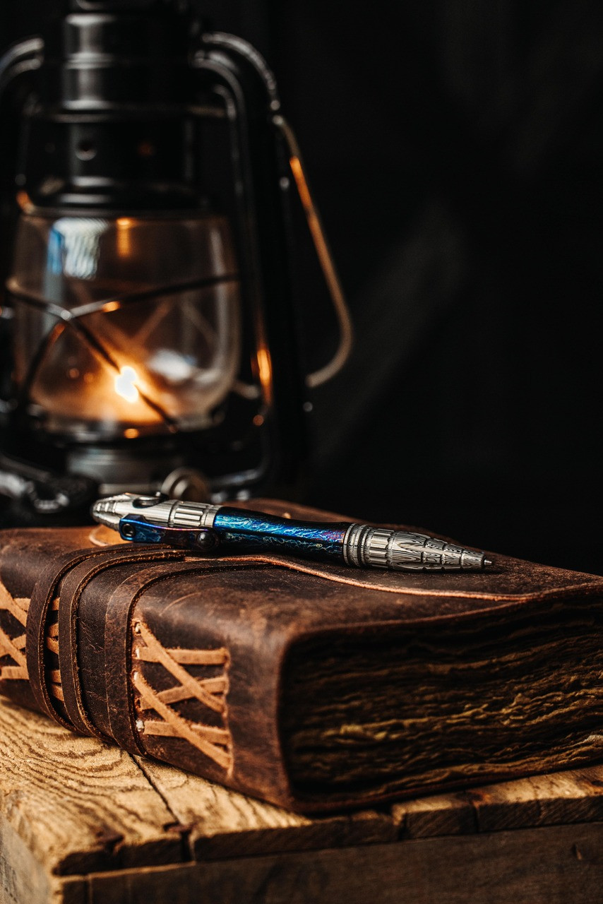 Heretic Knives Thoth Modular Bolt Action Pen Damascus Nose Tail Kozmic ...