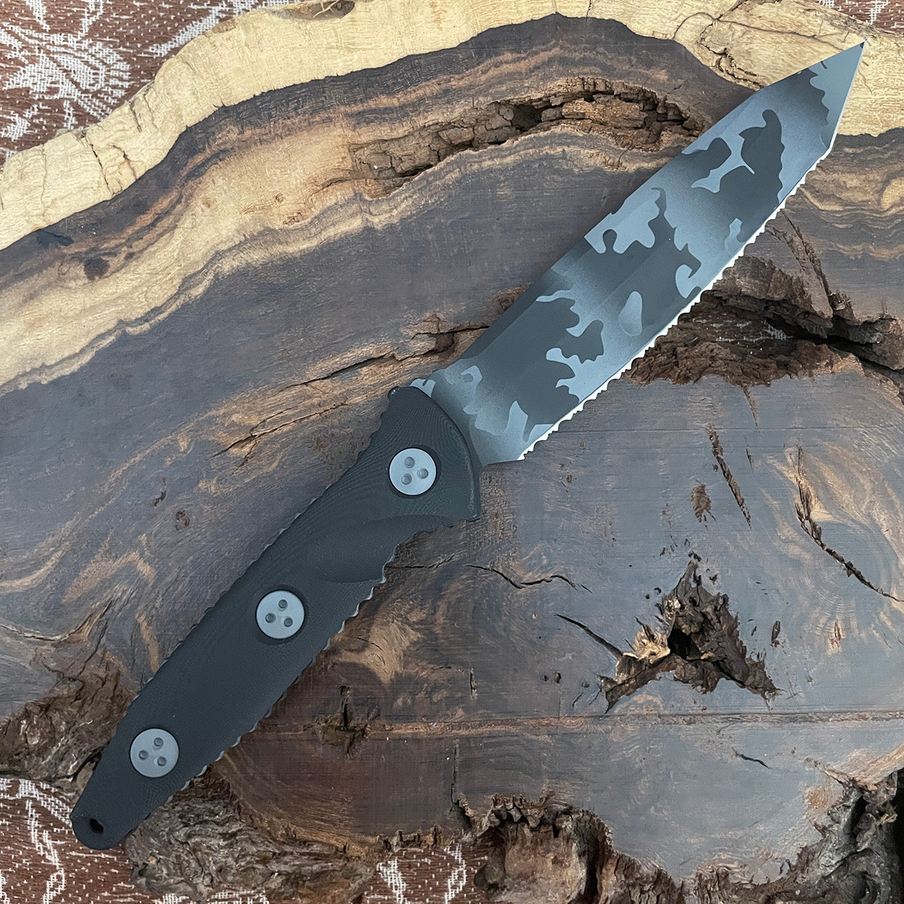 Microtech Socom Alpha T/E Urban Camo Full Serrated Signature Series 114 ...