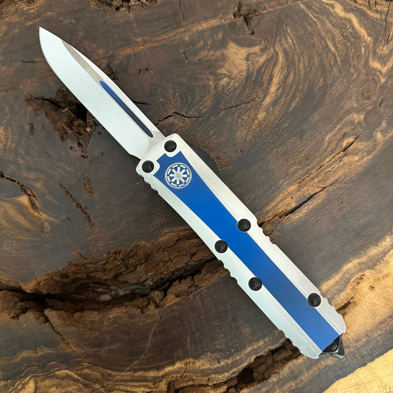 Microtech UTX-85 S/E Clone Trooper White Standard Signature Series 231 ...