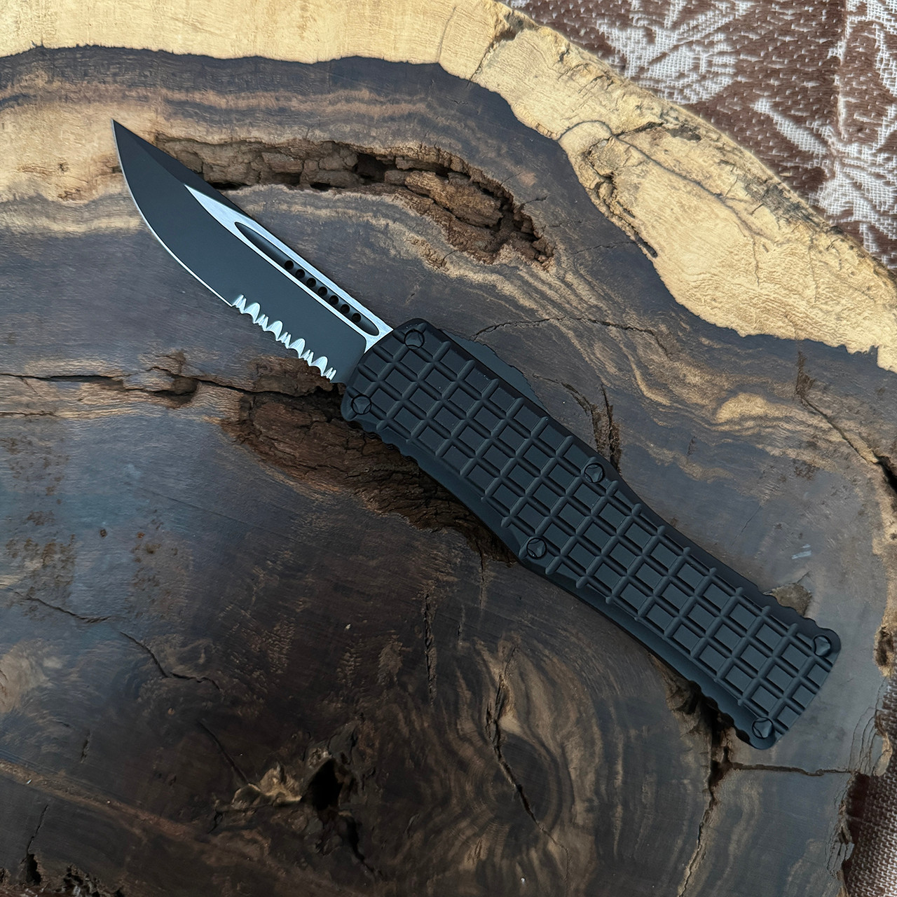 Microtech Hera S/E Frag Tactical Serrated Signature Series 703-2TFRS ...