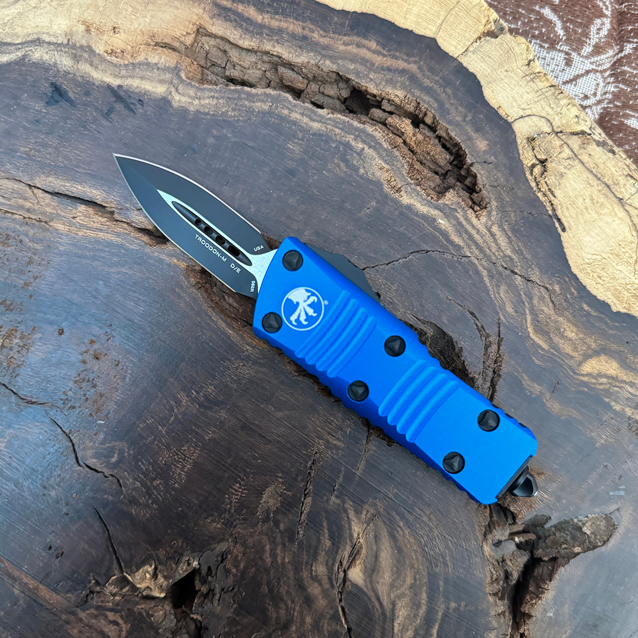 Microtech Mini Troodon D/E Blue Black Standard 238-1BL | American Edge ...