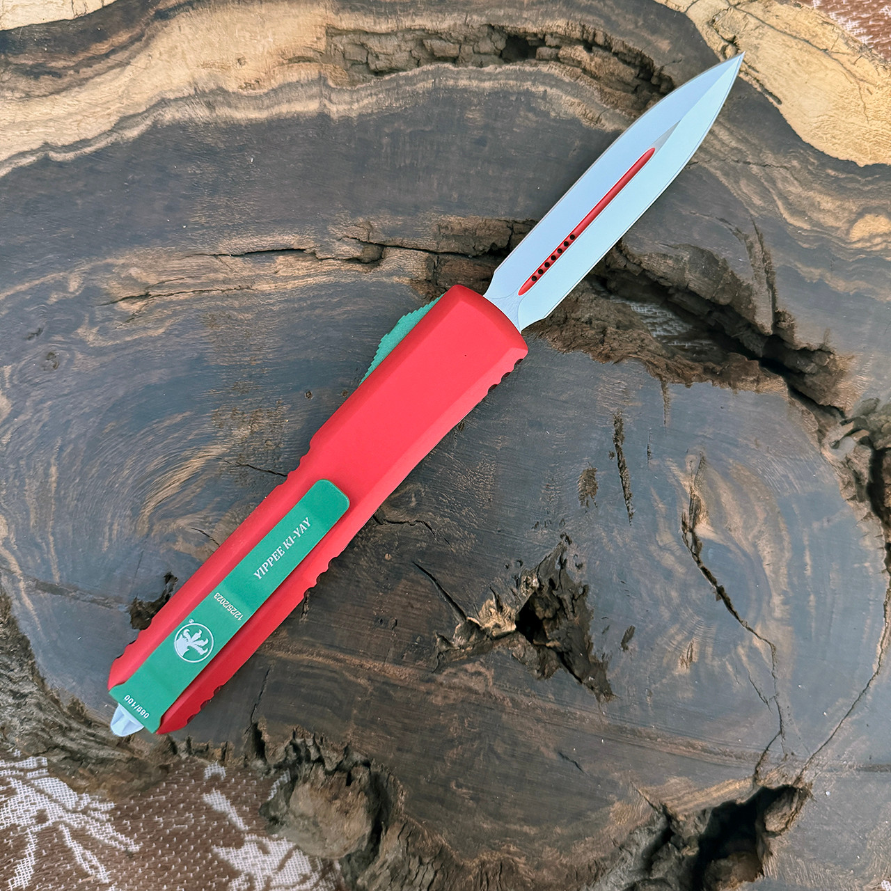 Microtech Ultratech D/E Christmas Handle White Standard Signature ...