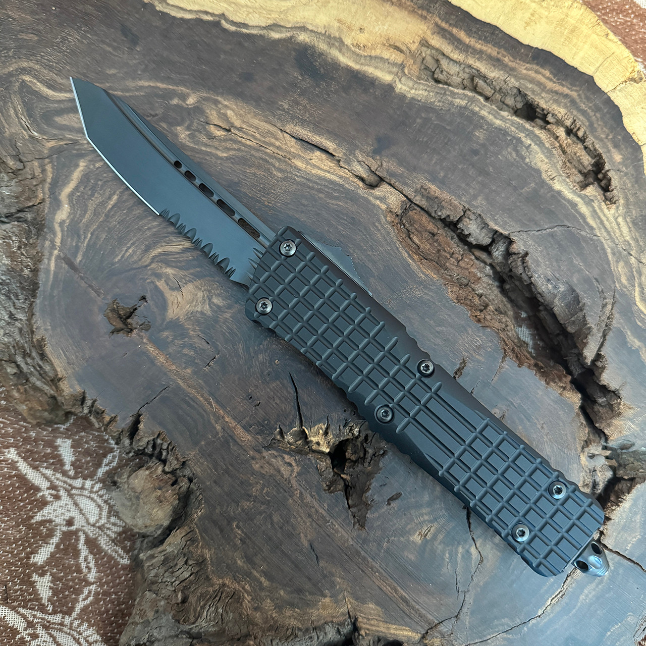Microtech Combat Troodon T/E Delta Frag LE Fluted DLC Serrated DLC ...