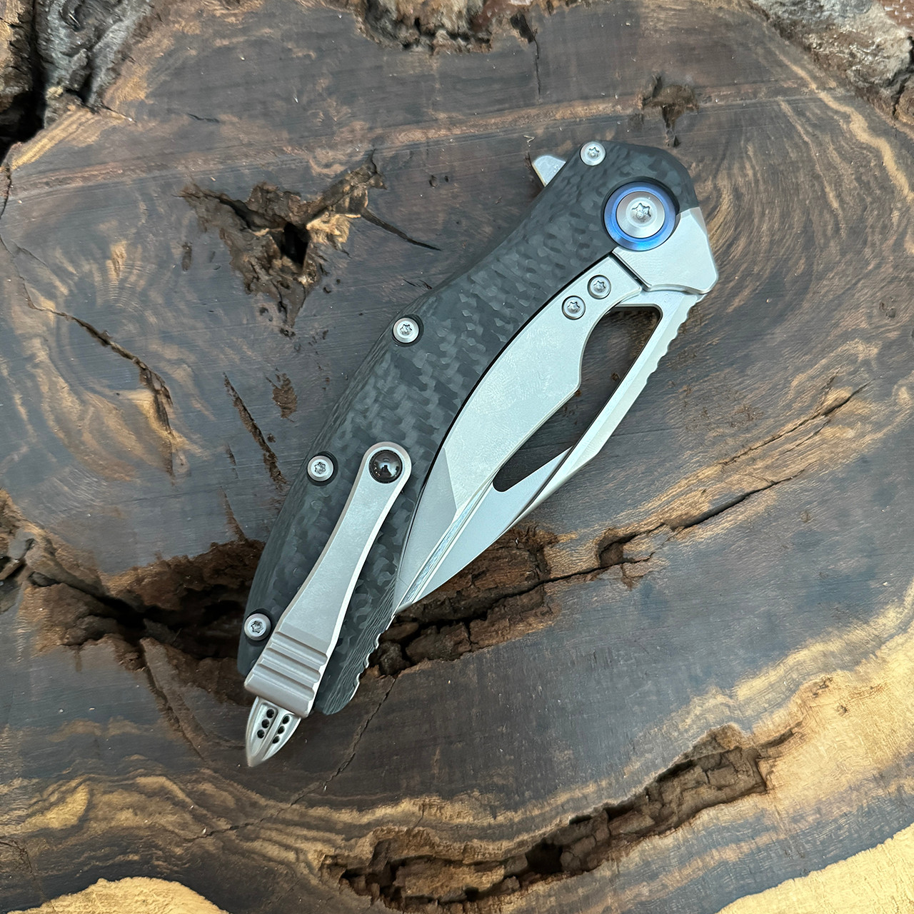Microtech Matrix Se Titanium Handle Carbon Fiber Scales W Blue