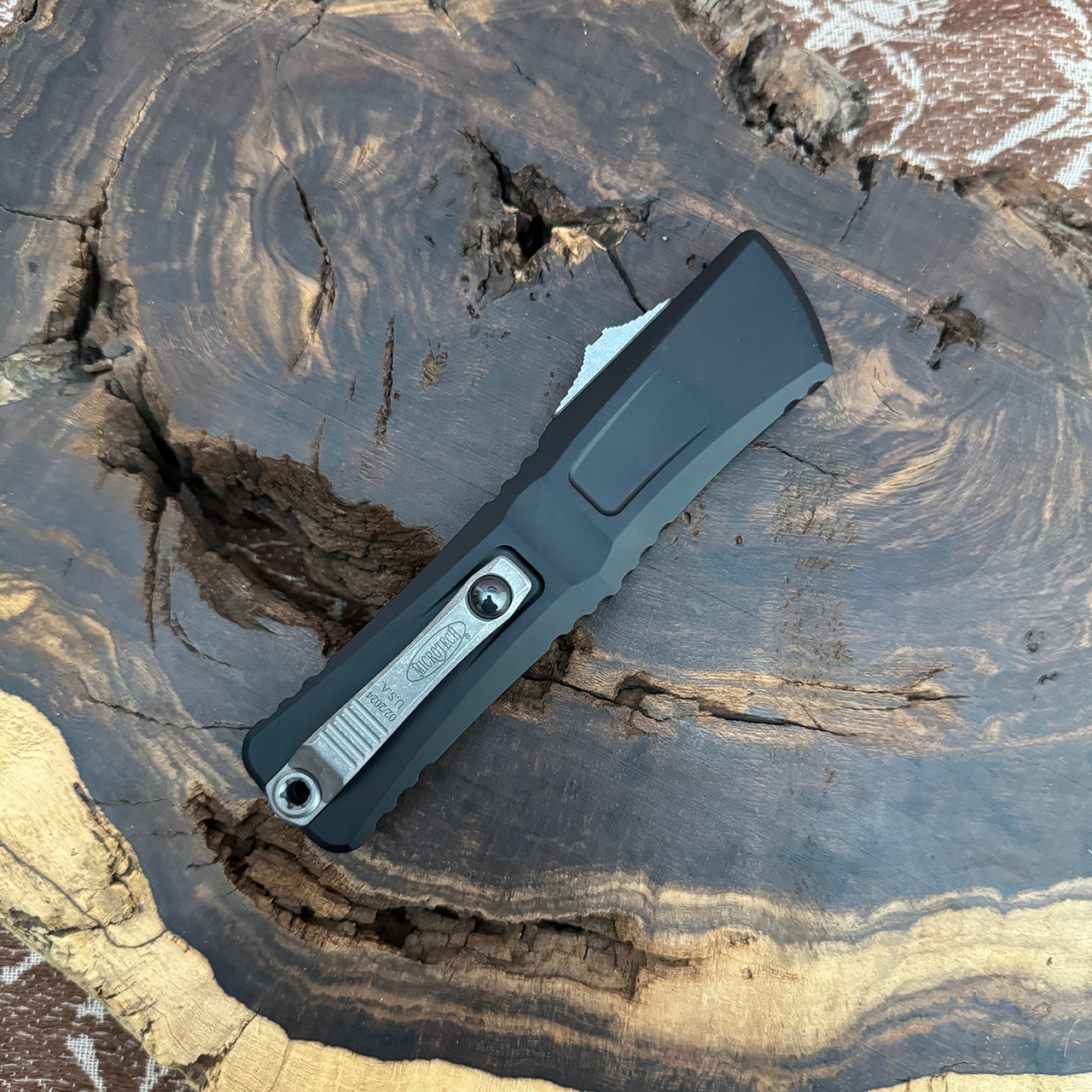 Microtech Combat Troodon De Gen Iii Black Apocalyptic Standard 1142