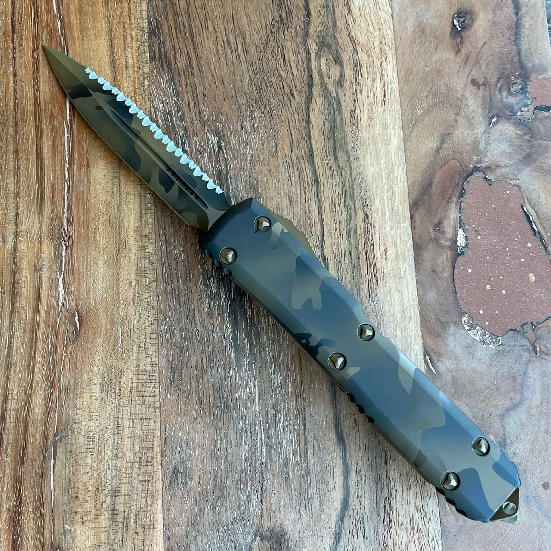 Microtech Ultratech De Coyote Camo Cerakote Full Serrated Signature