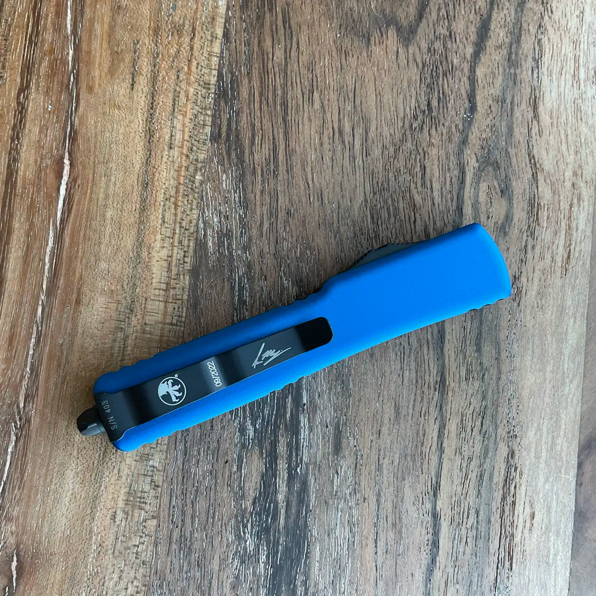 Microtech Utx 70 Se Hellhound Blue Standard Signature Series 419 1bls