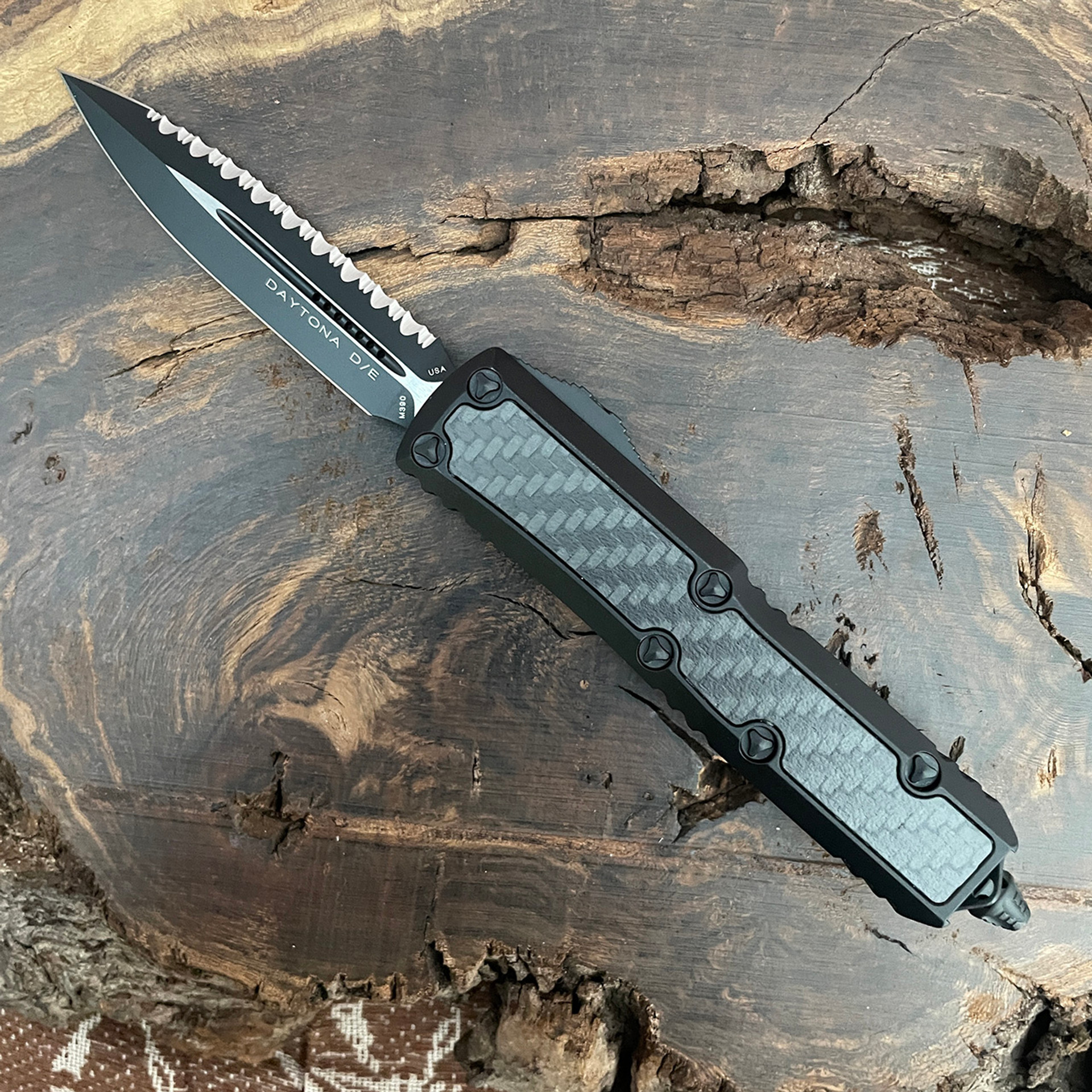 Microtech Daytona De Carbon Fiber Inlay Black Tactical Handle Black