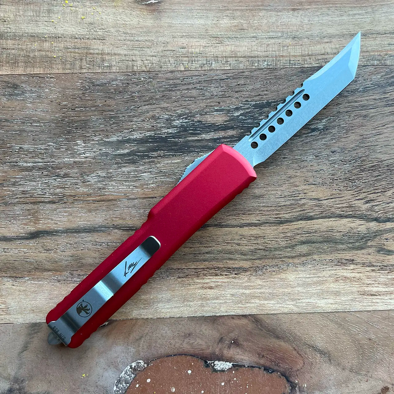 Microtech UTX-70 Hellhound Red Stonewash Standard Signature Series 419 ...