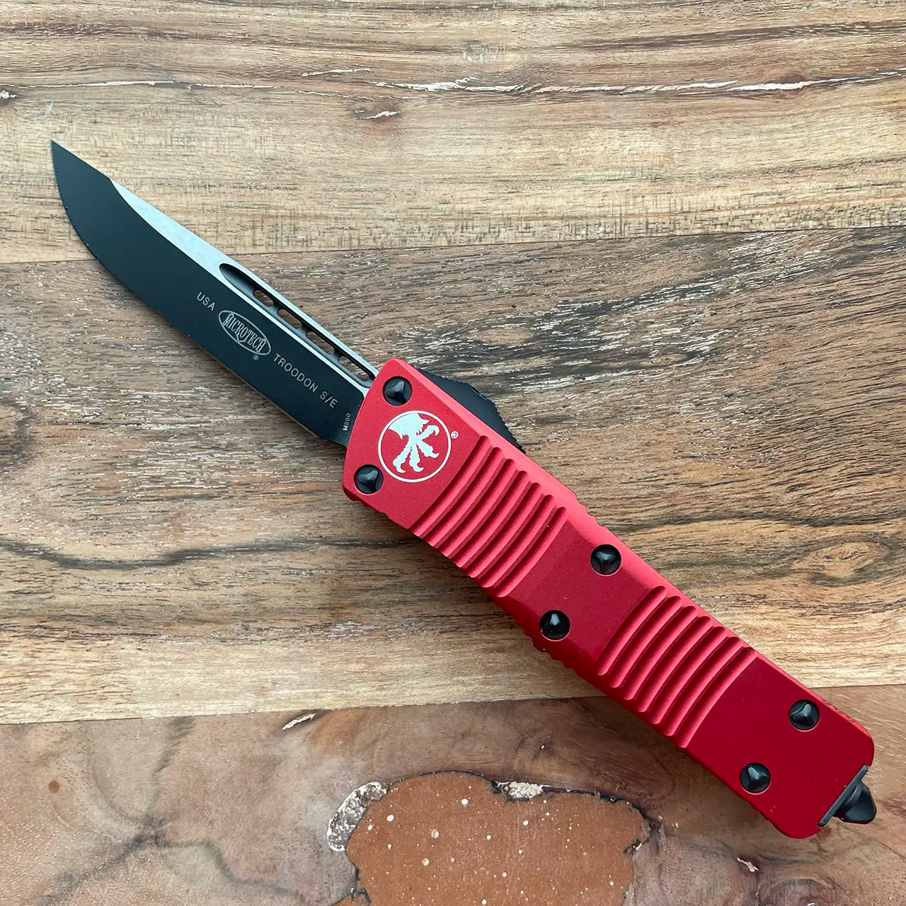 Microtech Troodon S/E Red Handle Black Blade Standard 139-1RD ...