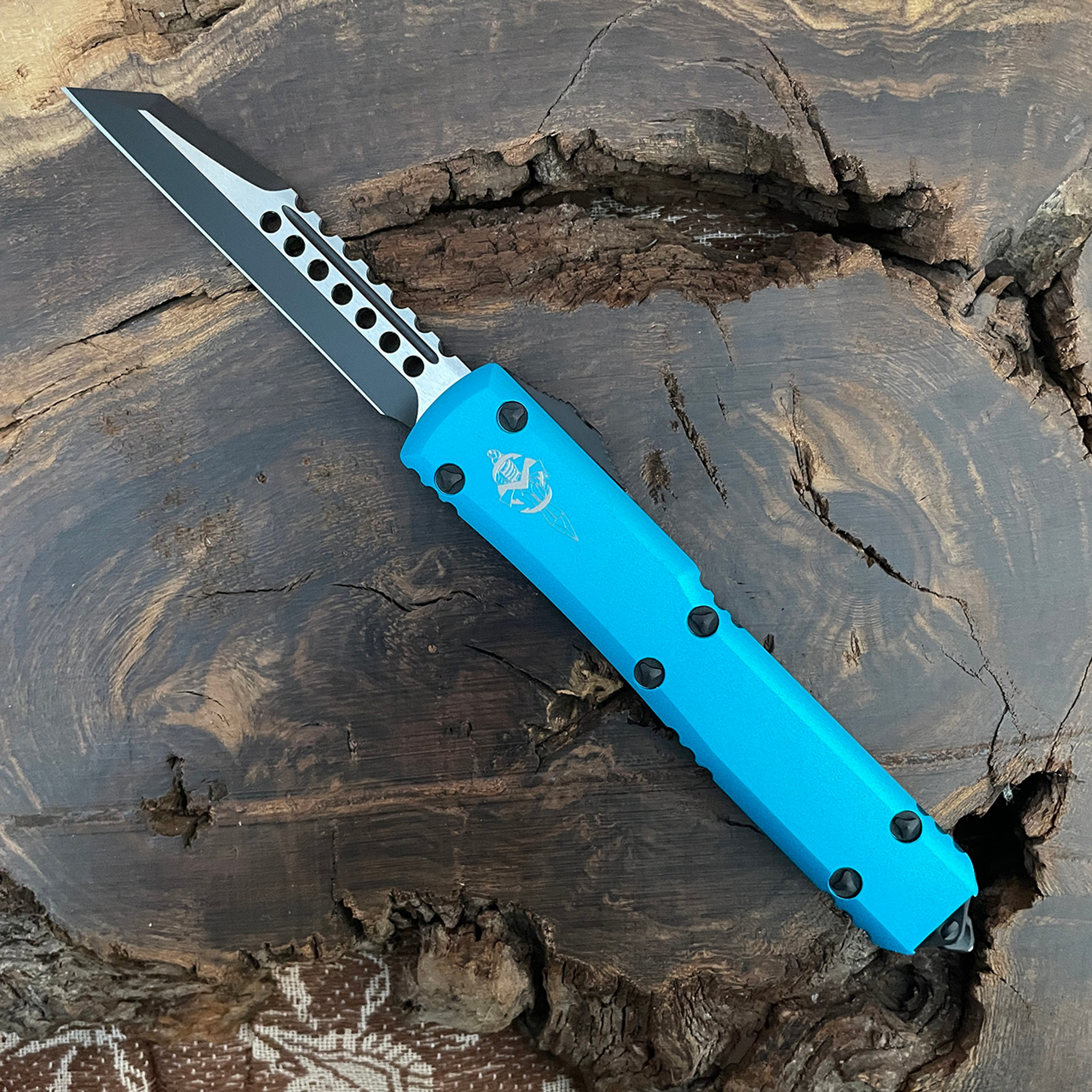 Microtech Ultratech Warhound Turquoise Handle Black Standard Blade