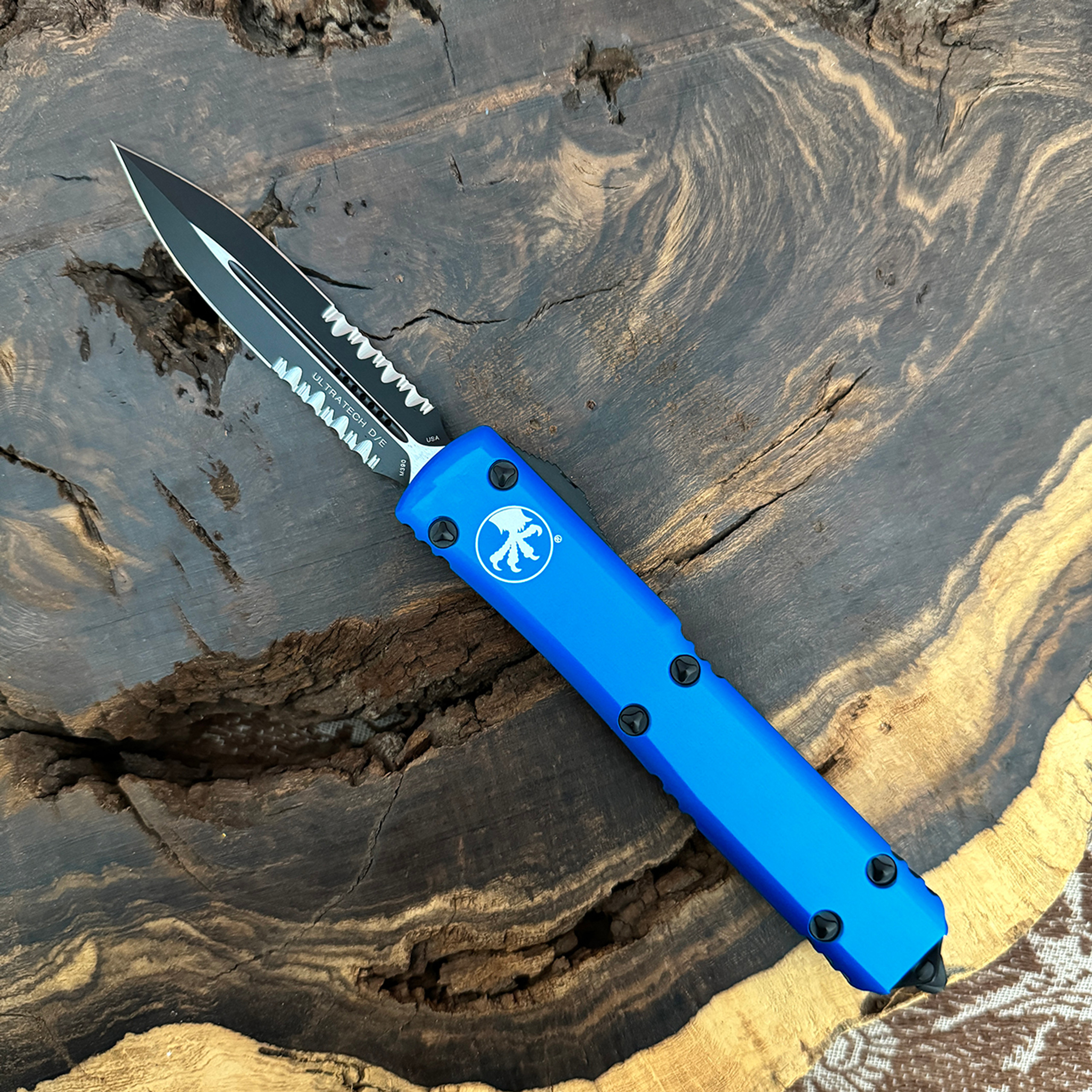 Microtech Ultratech D/E Blue Black Serrated 122-2BL | American Edge Knives