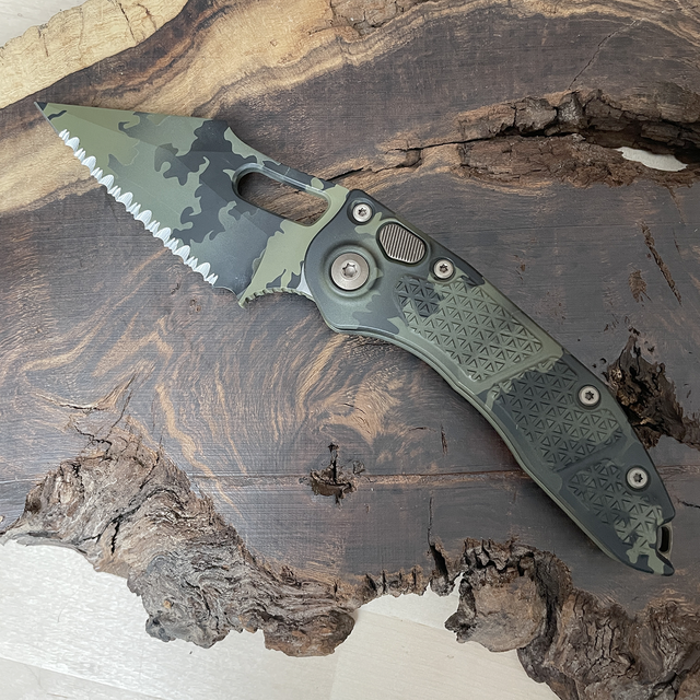 Microtech Borka Stitch Auto Se Olive Camo Full Serrated Signature