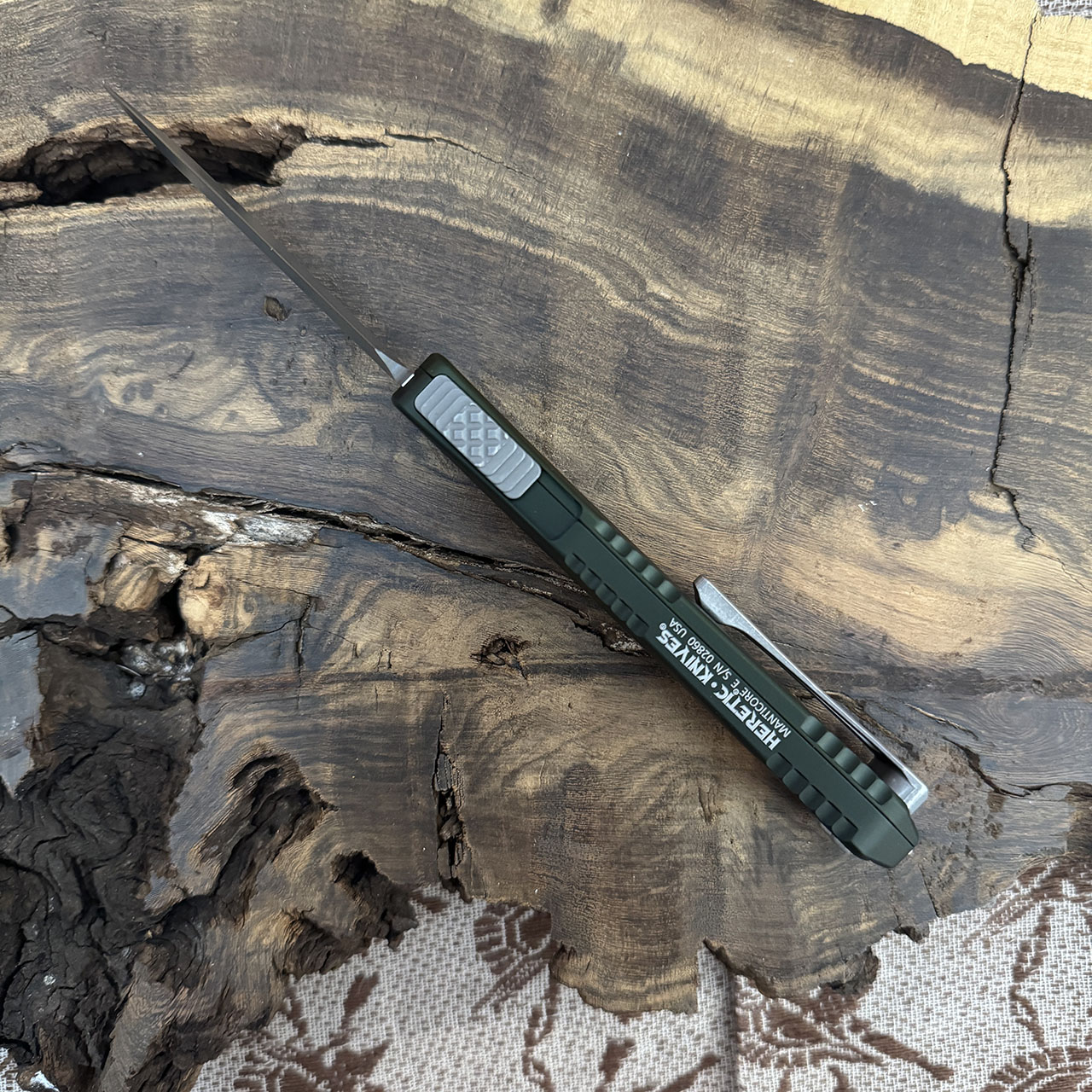 Heretic Knives Manticore E D/E Green Handle Battleworn Magnacut Blade H028-5A-GRN | American ...