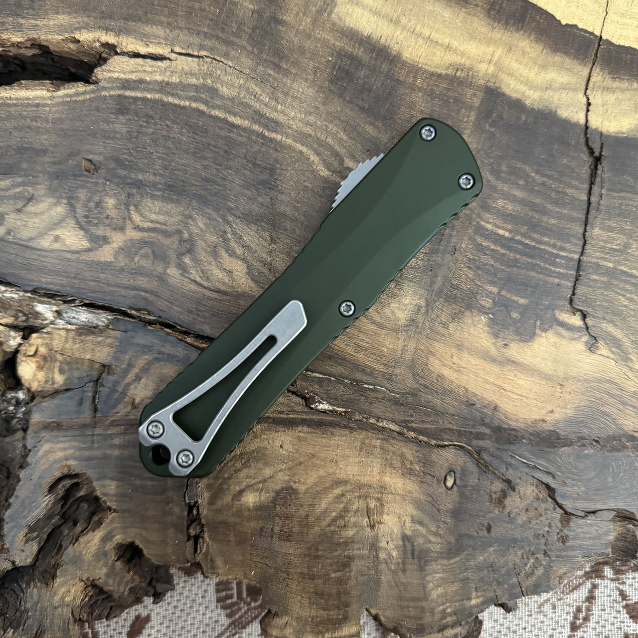 Heretic Knives Manticore E D/E Green Handle Battleworn Magnacut Blade ...