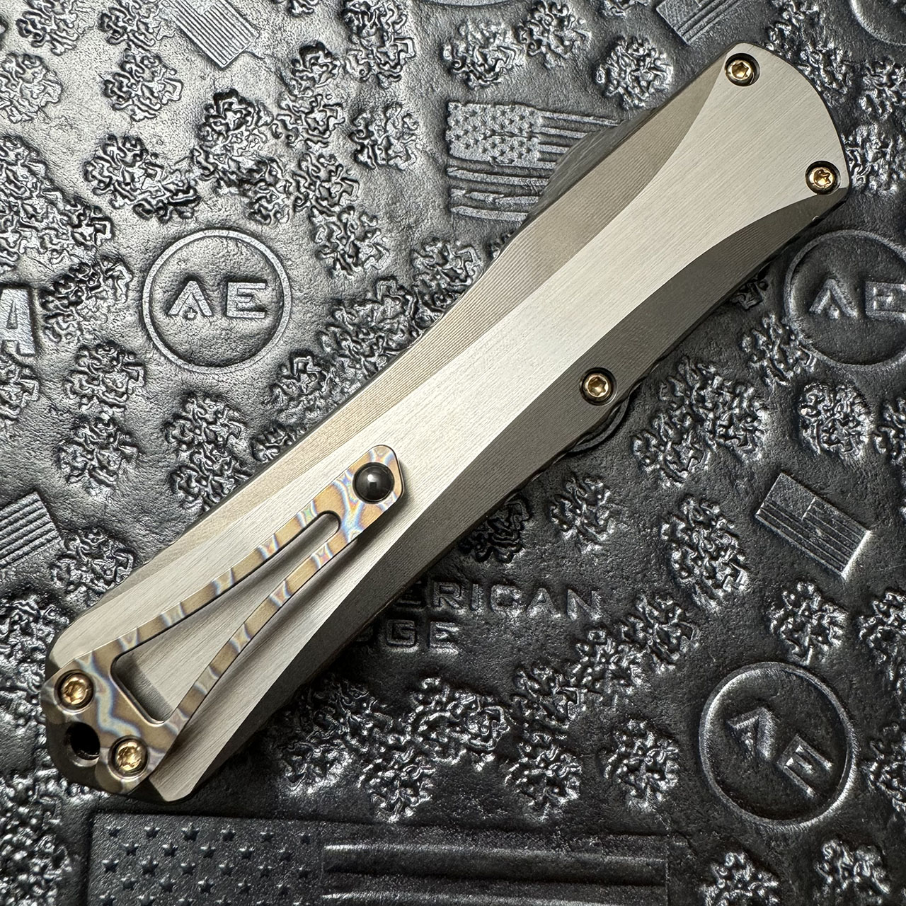 Heretic Knives Custom Manticore X D/E Two Tone Hefted Stainless Steel ...