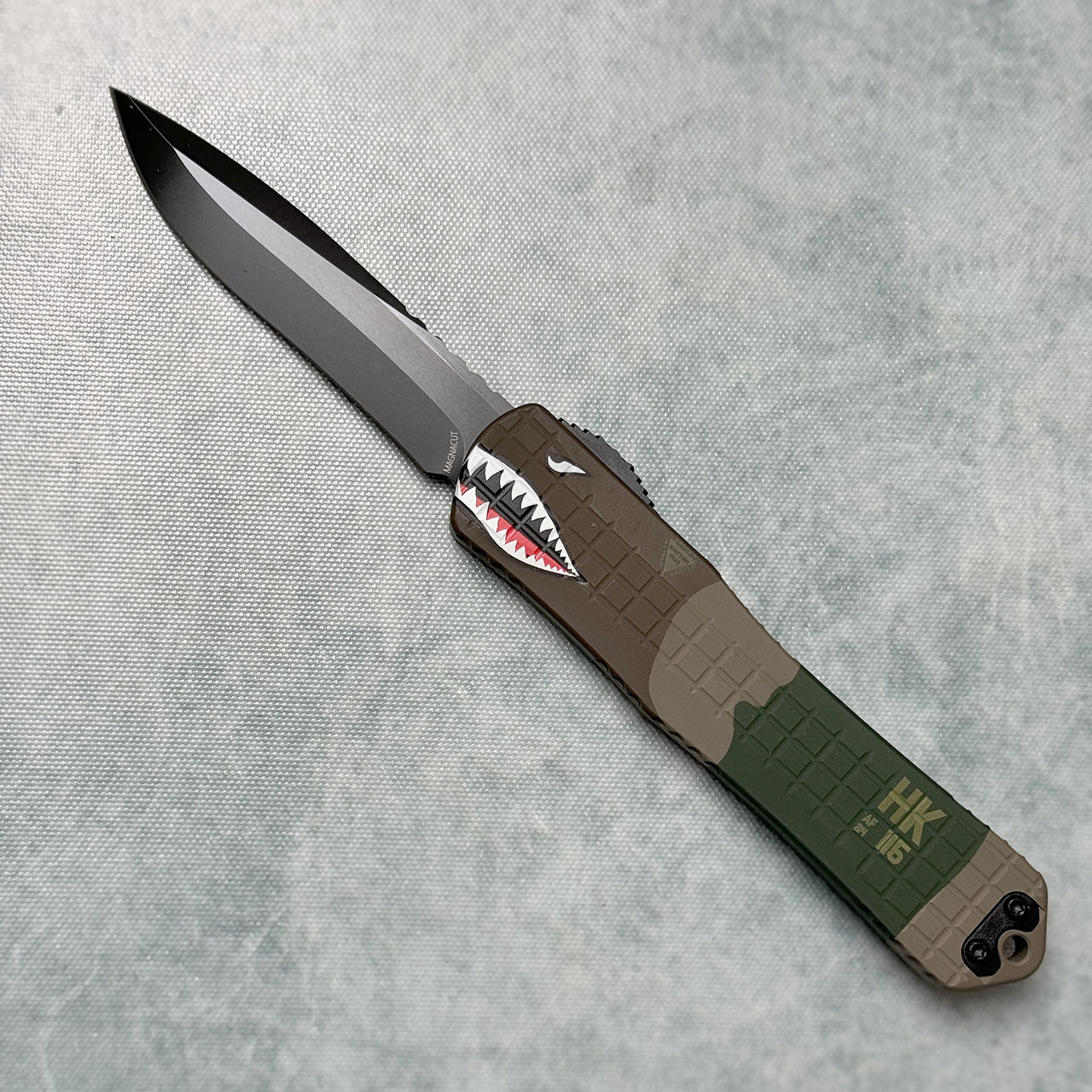 Heretic Knives Manticore X Recurve A-10 Motif Frag Handle DLC Blade H033F-6A-A10 | American Edge ...