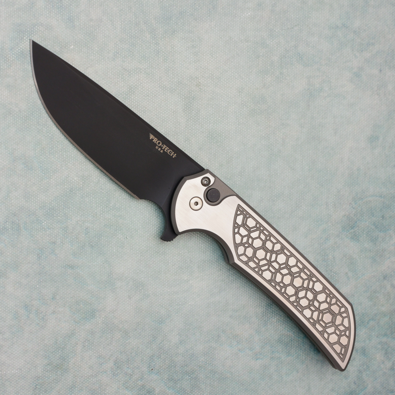 Pro-Tech Mordax Button Lock Flipper 17-4 Steel Two-Tone Gridlock ...