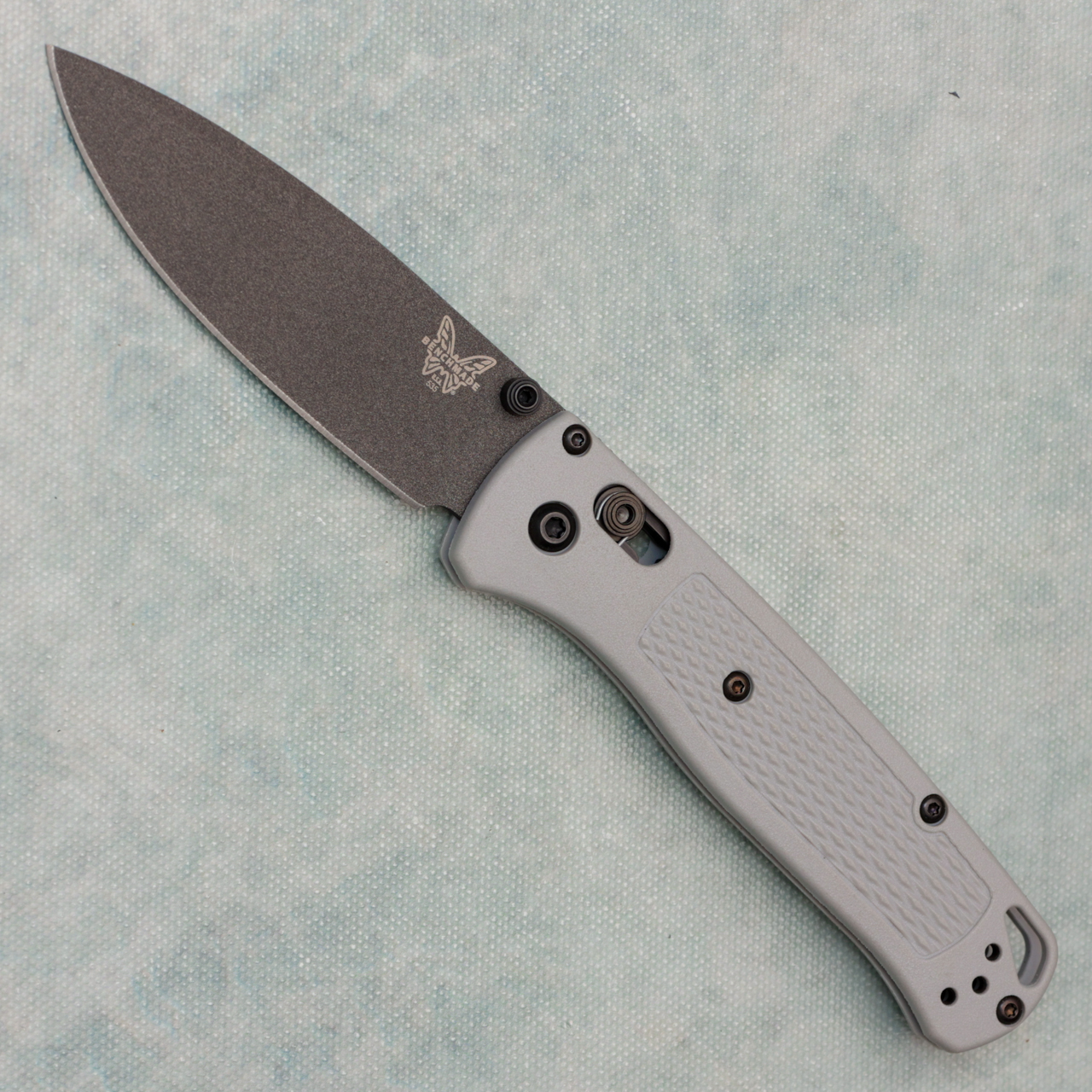 Benchmade Bugout Axis Lock Storm Gray Grivory Handle Tungsten Gray ...
